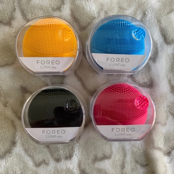FOREO | Makeup | Foreo Luna Play | Poshmark
